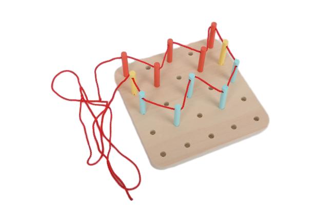 25189-Wooden Threading Board – egofuntoys